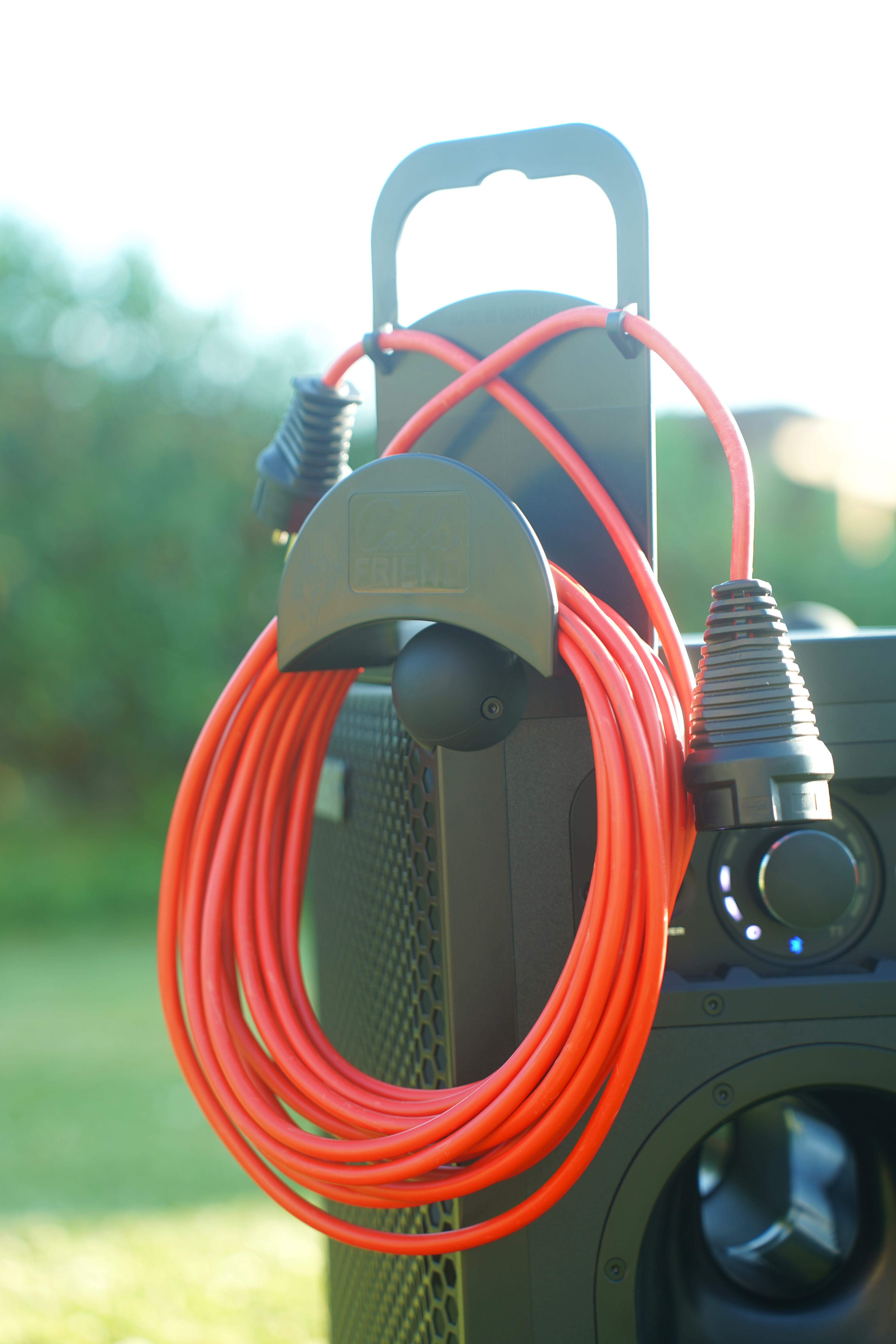 Cable Friend - Kabelaufwickler, Kabelaufroller und Kabelorganizer